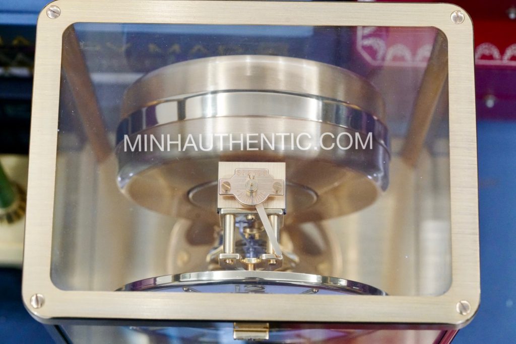 Jaeger LeCoultre Atmos 540 - Minh Authentic