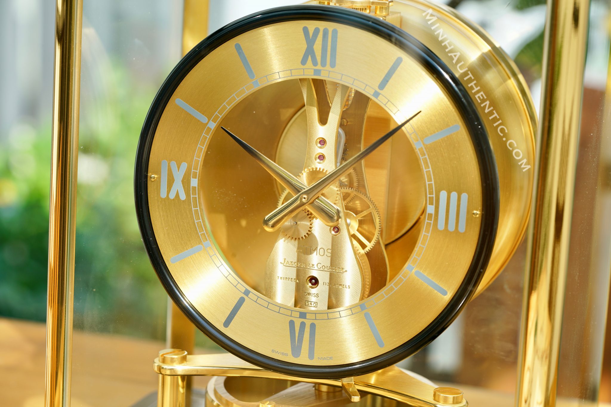 Jaeger LeCoultre Atmos 540 Black/Gold Lắc Chấm Bi