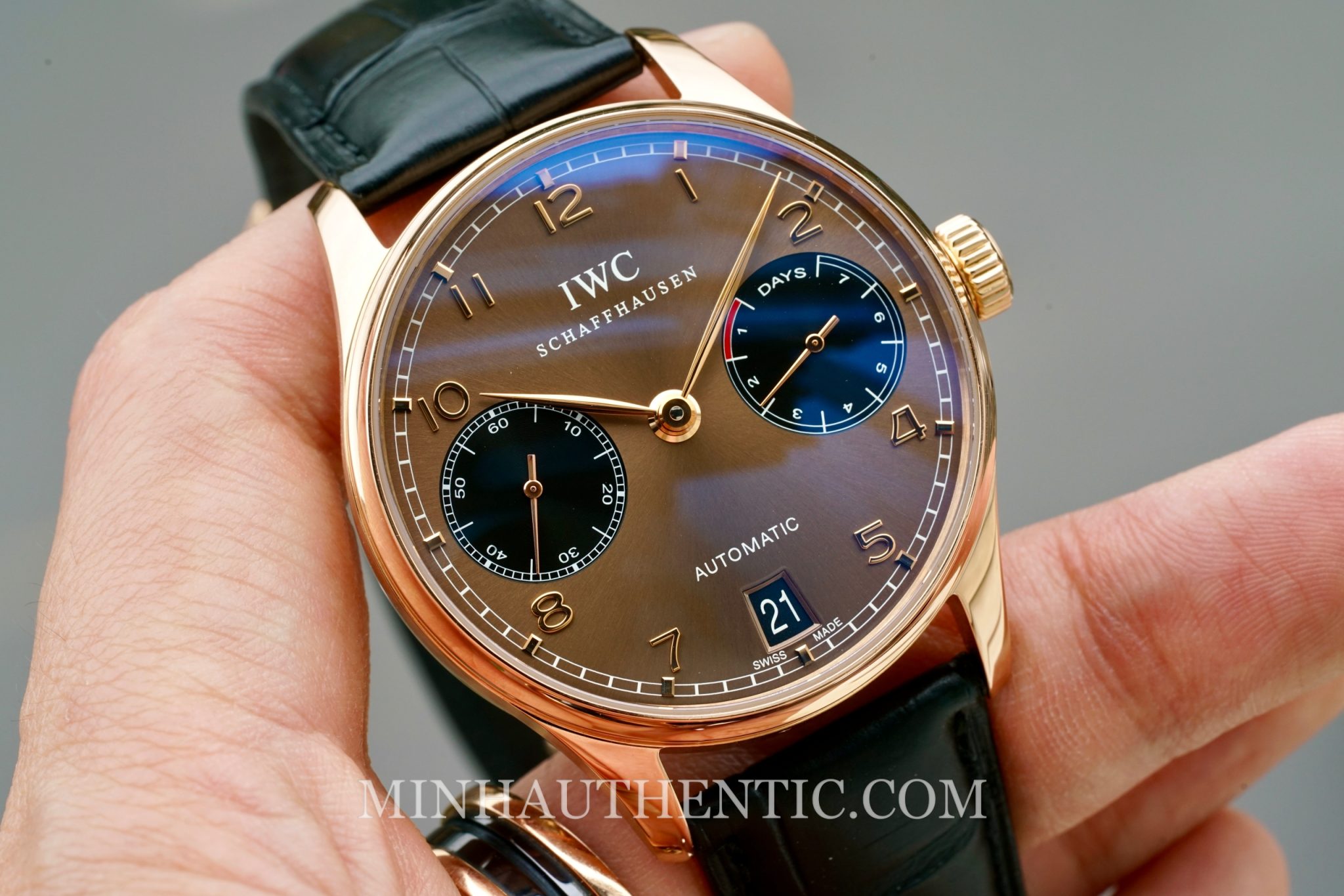 IWC Portugieser 7 Days Rose Gold Limited Edition IW5001-24 - Minh Authentic